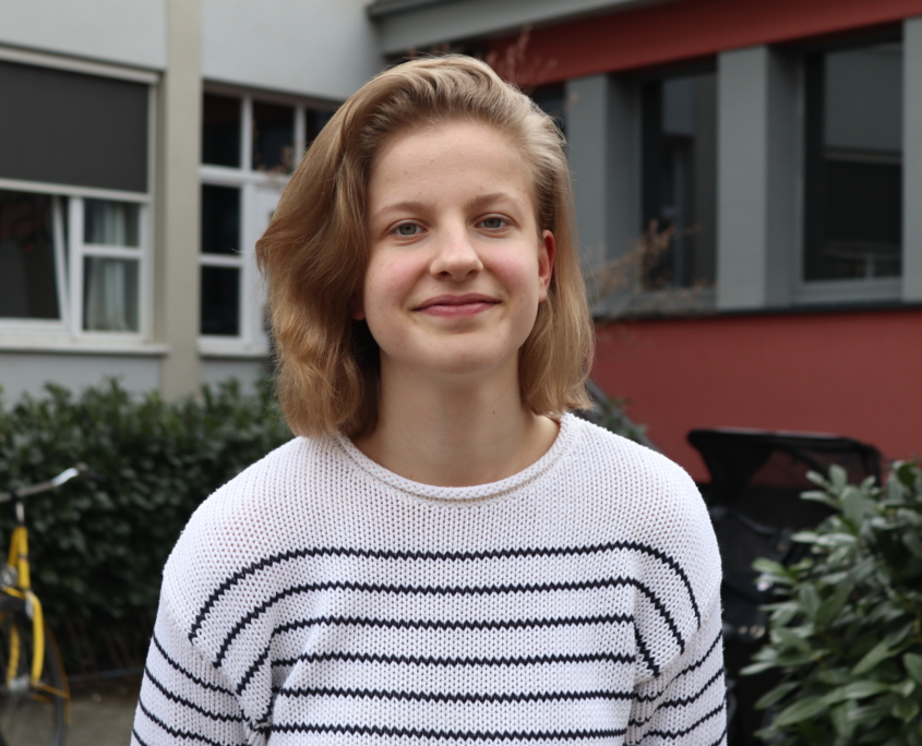 Schülerin des Gymnasiums „In der Wüste“ gewinnt Journalistenpreis und reist nach New York - OS ...