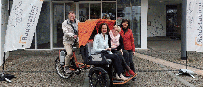 „Eine Brise Wind um die Nase“ – Osnabrücker Rikscha-Projekt gegen Einsamkeit im Alter gestartet ...